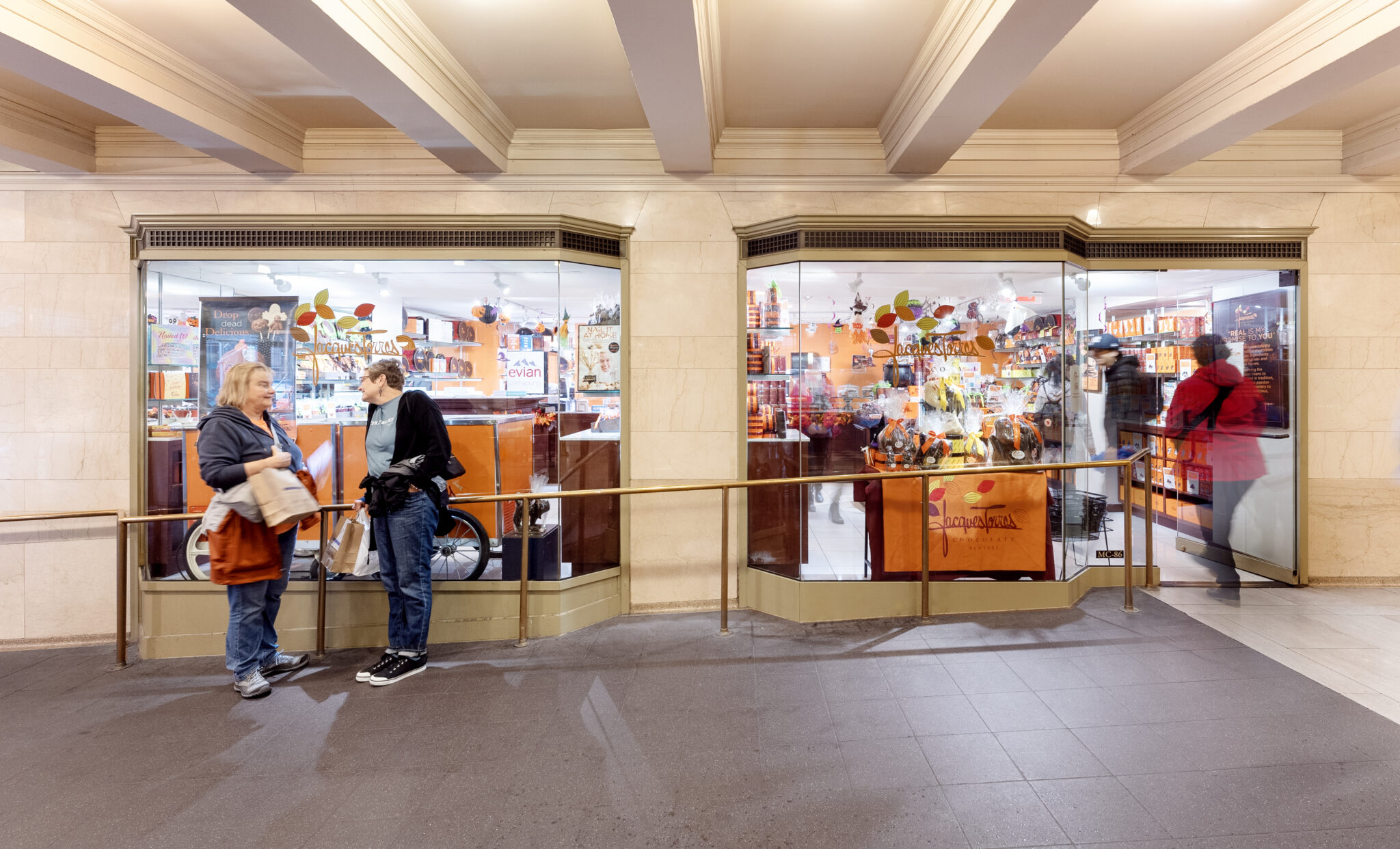 Shops (shop and dine) - Grand Central Terminal